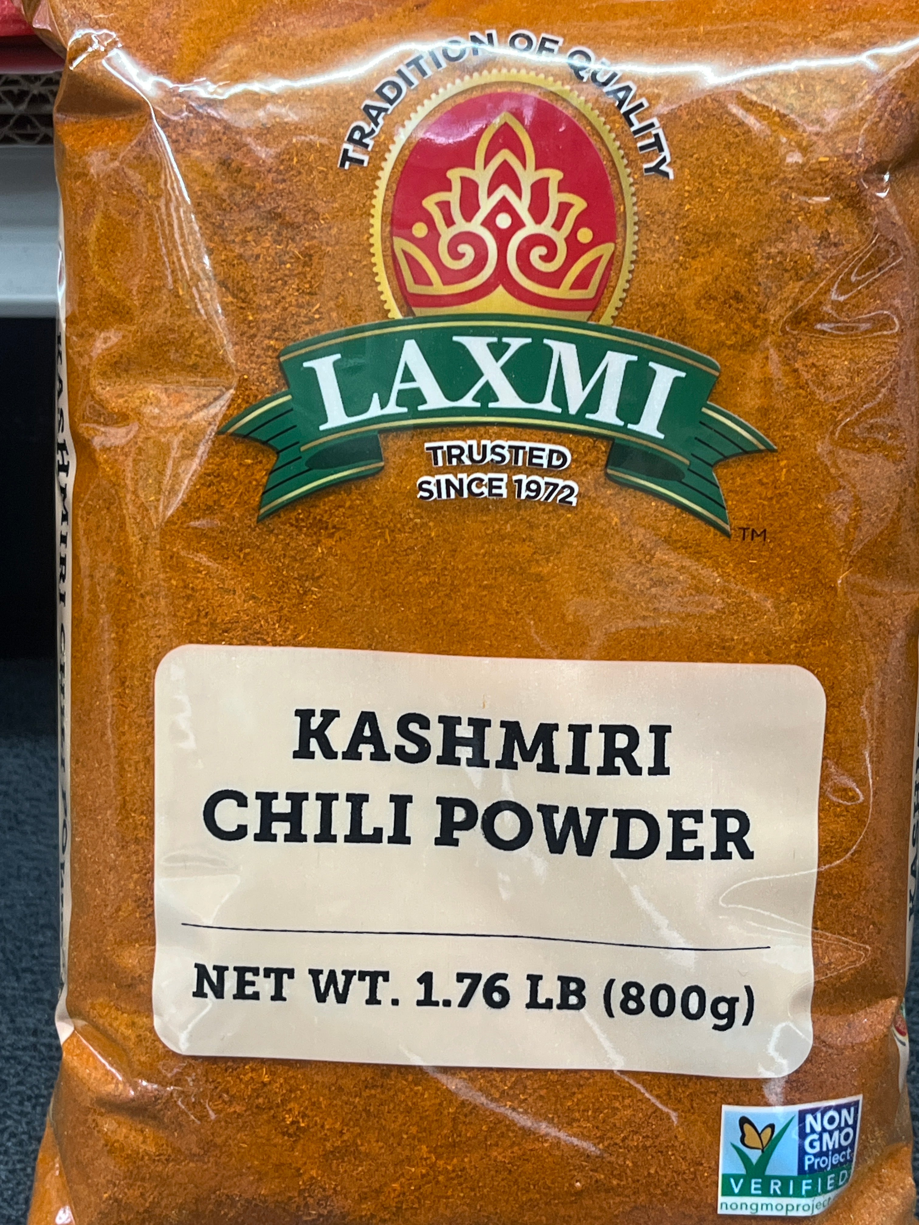 LAXMI KASHMIRI CHILLI POWDER 800G – JFK Grocery Inc.